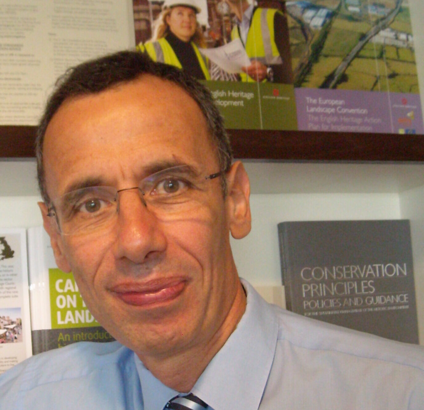 Does the Past have a Future? - United Trust Bank